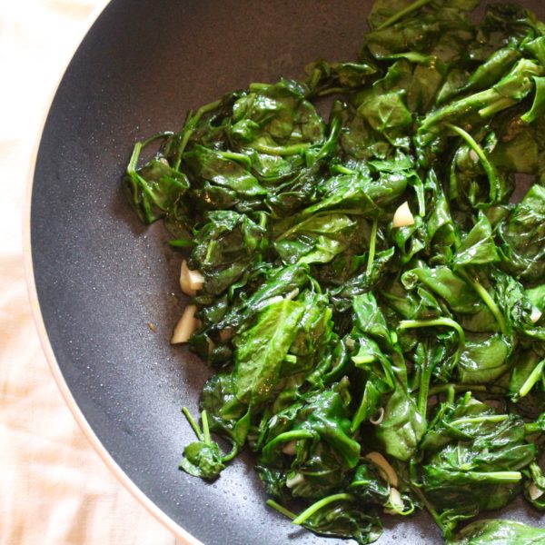 Super Simple Sautéed Garlic Spinach – MealDiva